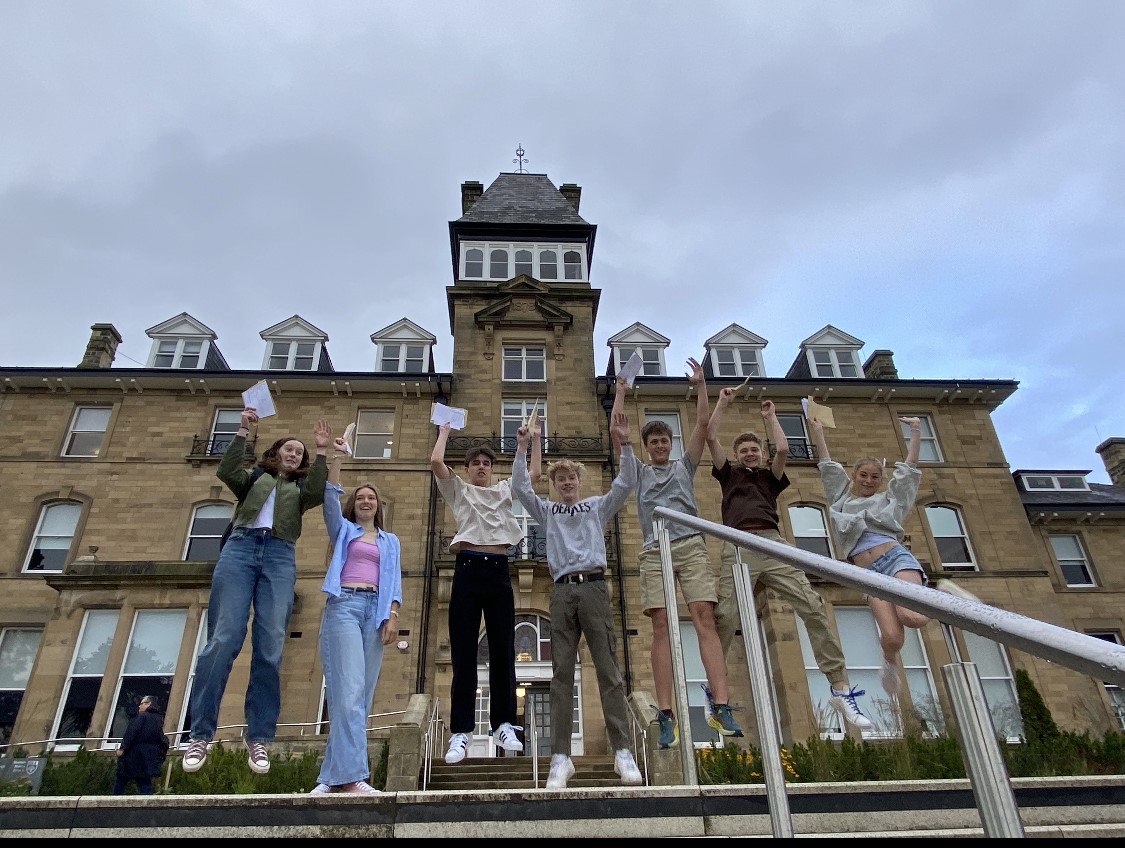 GCSE Results Day – Queen Elizabeth High School