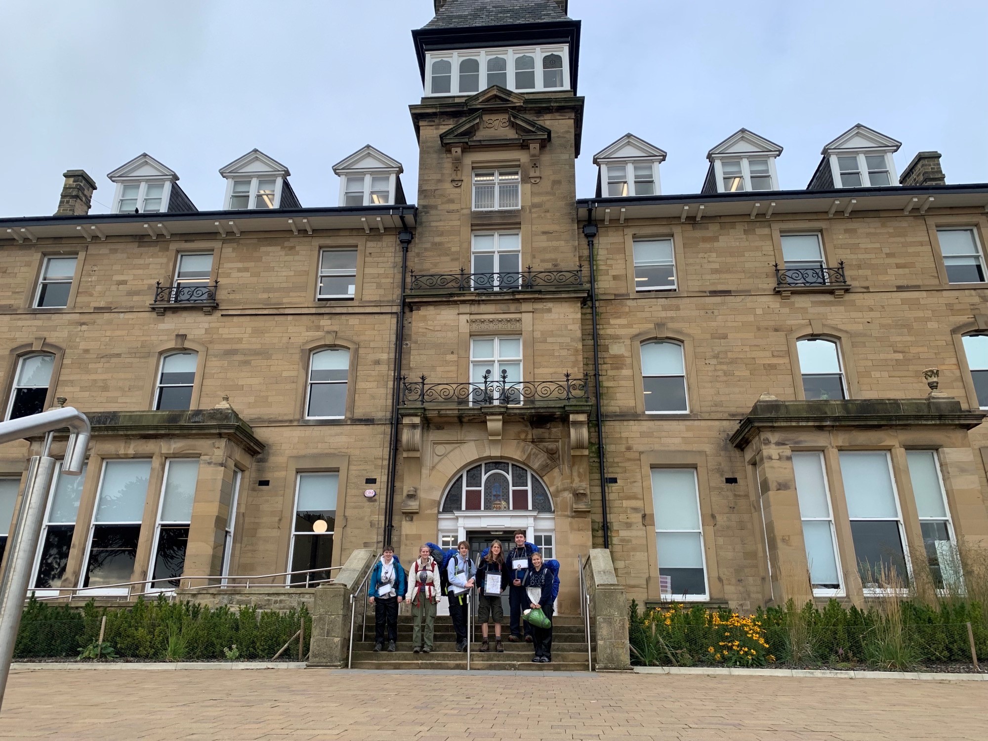 Queen Elizabeth High School